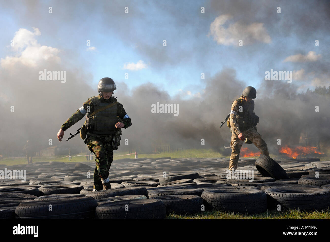 National guard running team hi-res stock photography and images - Alamy