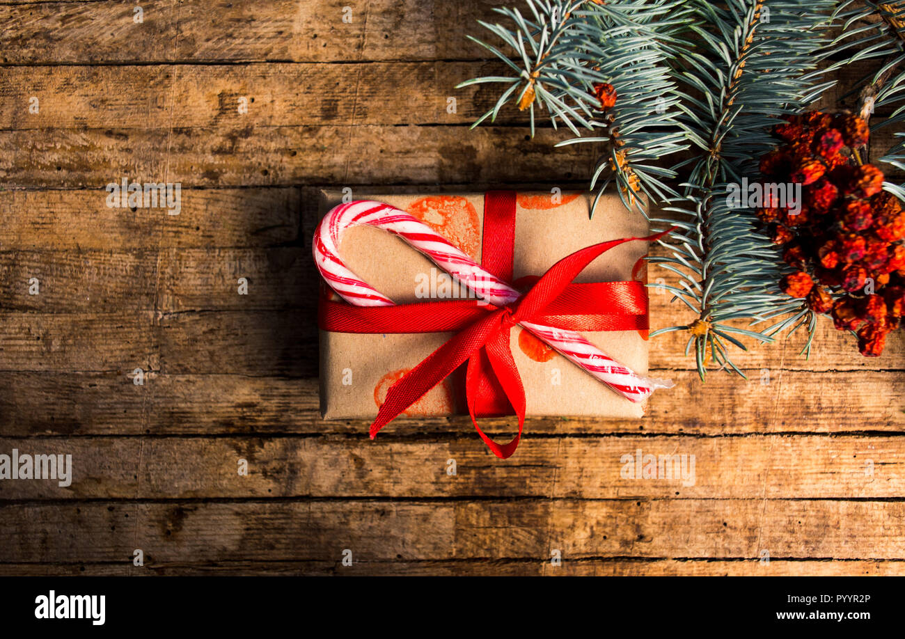Wrapped christmas presents hi-res stock photography and images - Alamy