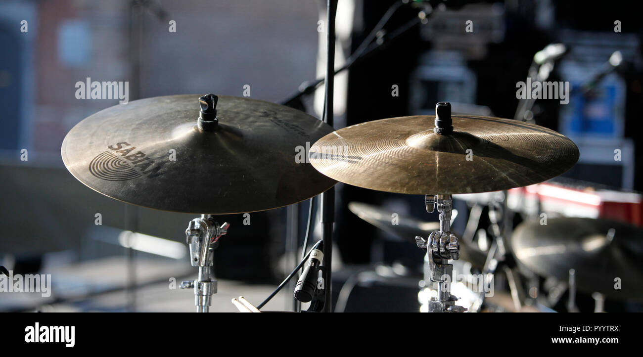 Drumstel hi-res stock photography and images - Alamy