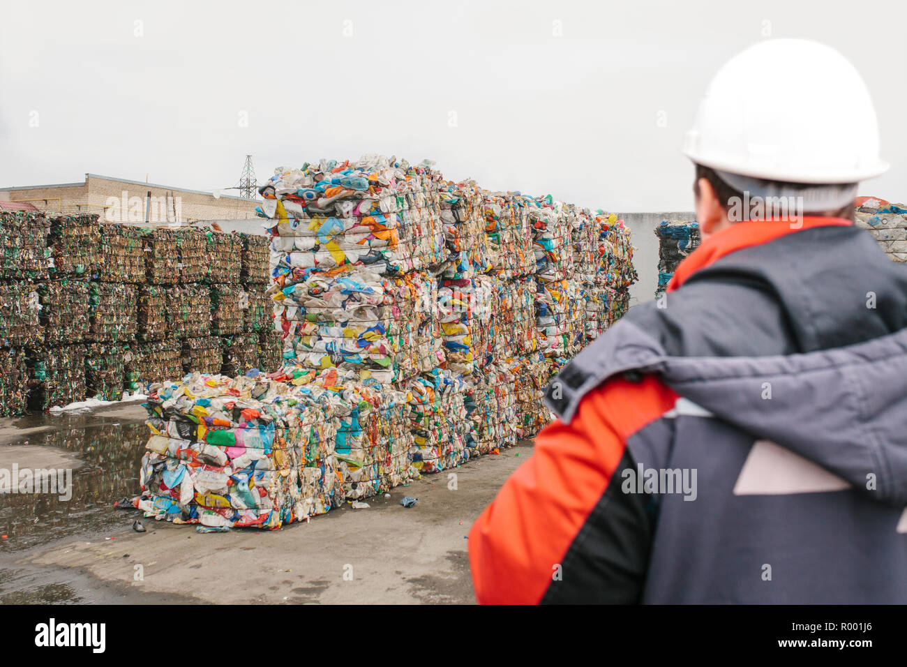 Waste processing plant. Technological process for acceptance, storage ...