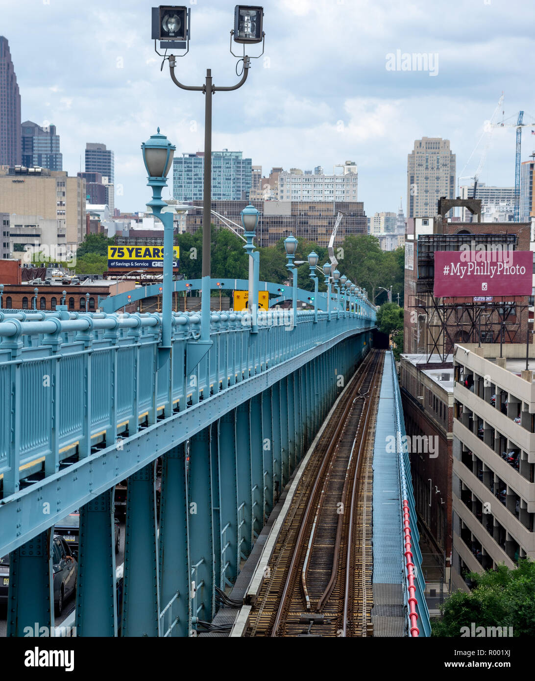 The railroad tracks on the Ben Franklin Bridge in Philadelphia Stock ...