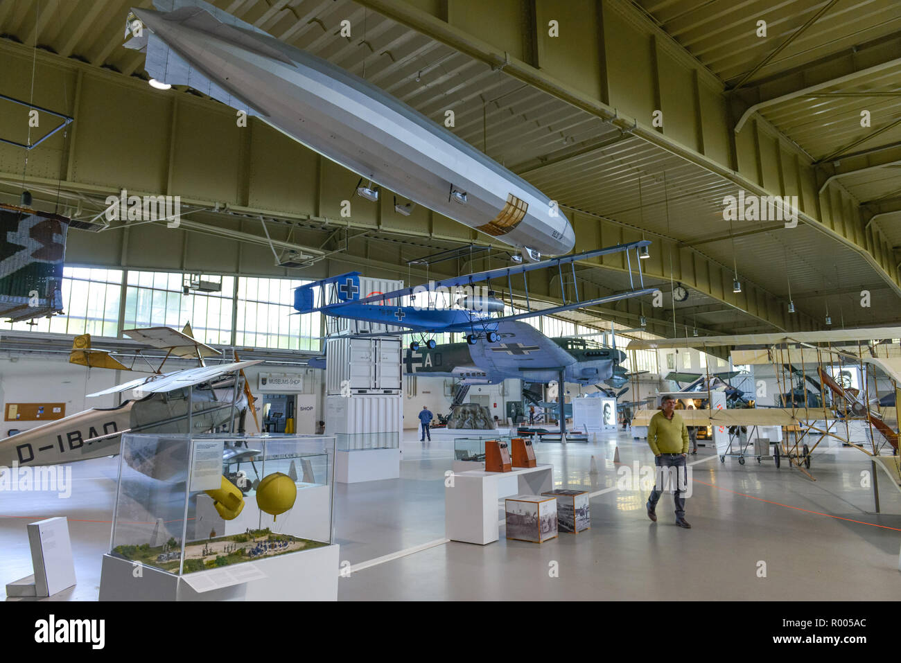 Exhibition, hangar 3, military-historical museum, airfield, Gatow ...