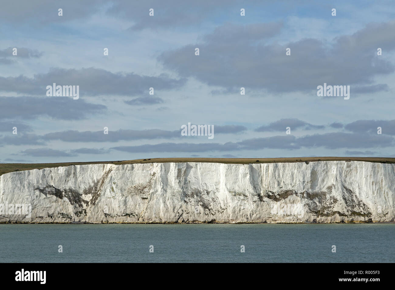 White cliffs of dover clouds hi-res stock photography and images - Alamy