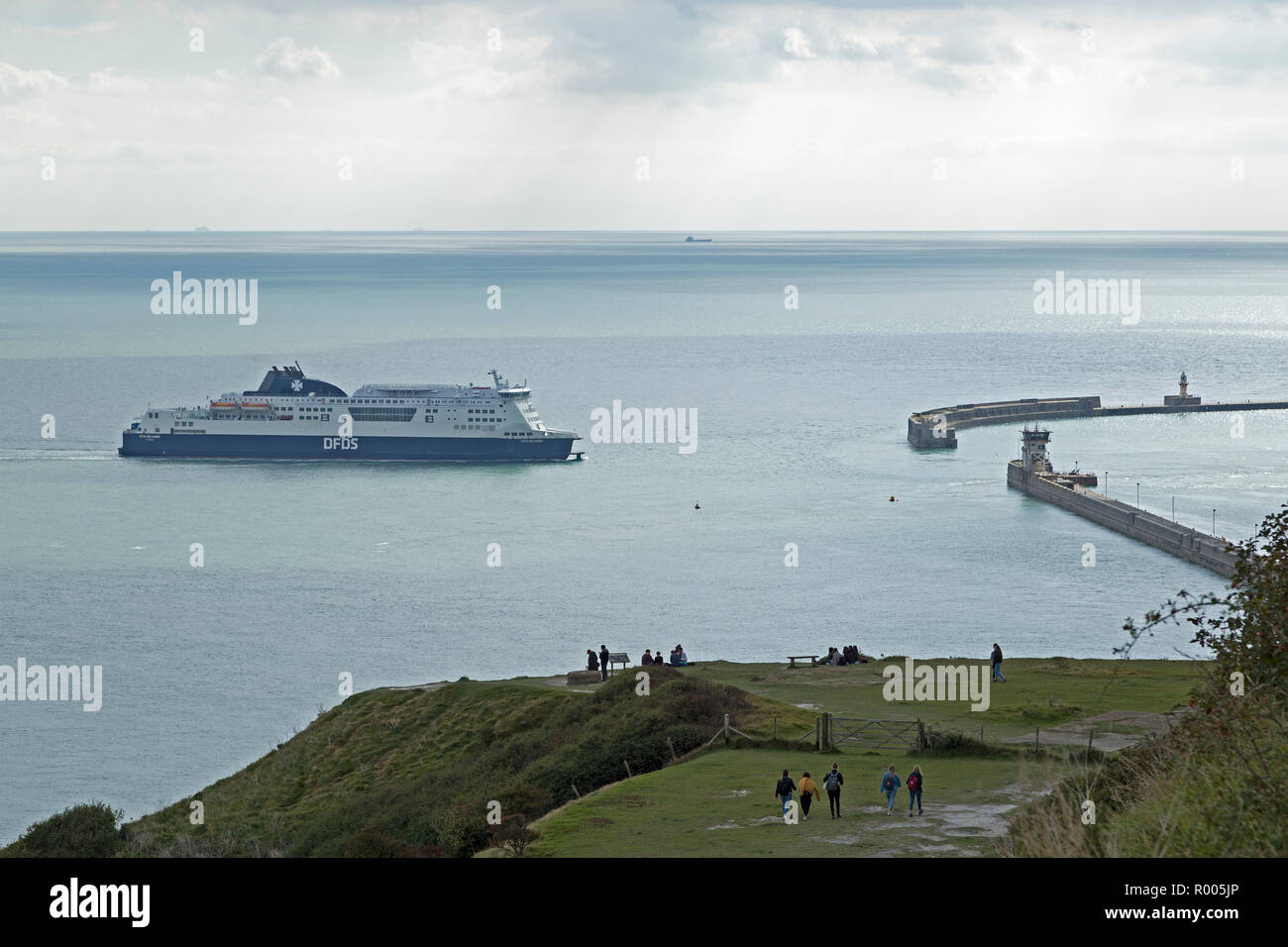 Port of dover overview hi-res stock photography and images - Alamy