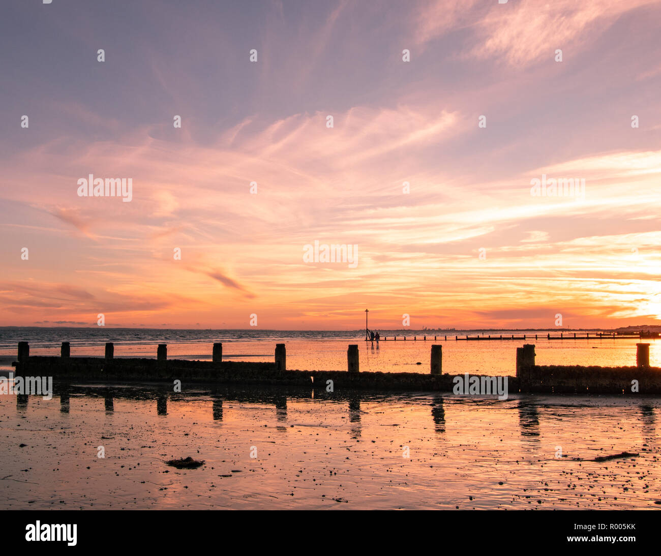 Beach groynes hi-res stock photography and images - Alamy