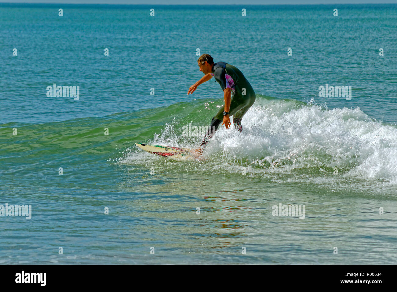 Novice surfer hi-res stock photography and images - Alamy