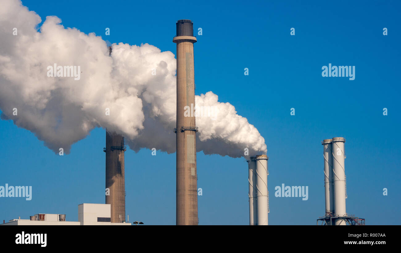 Air pollution from power station chimneys Stock Photo - Alamy