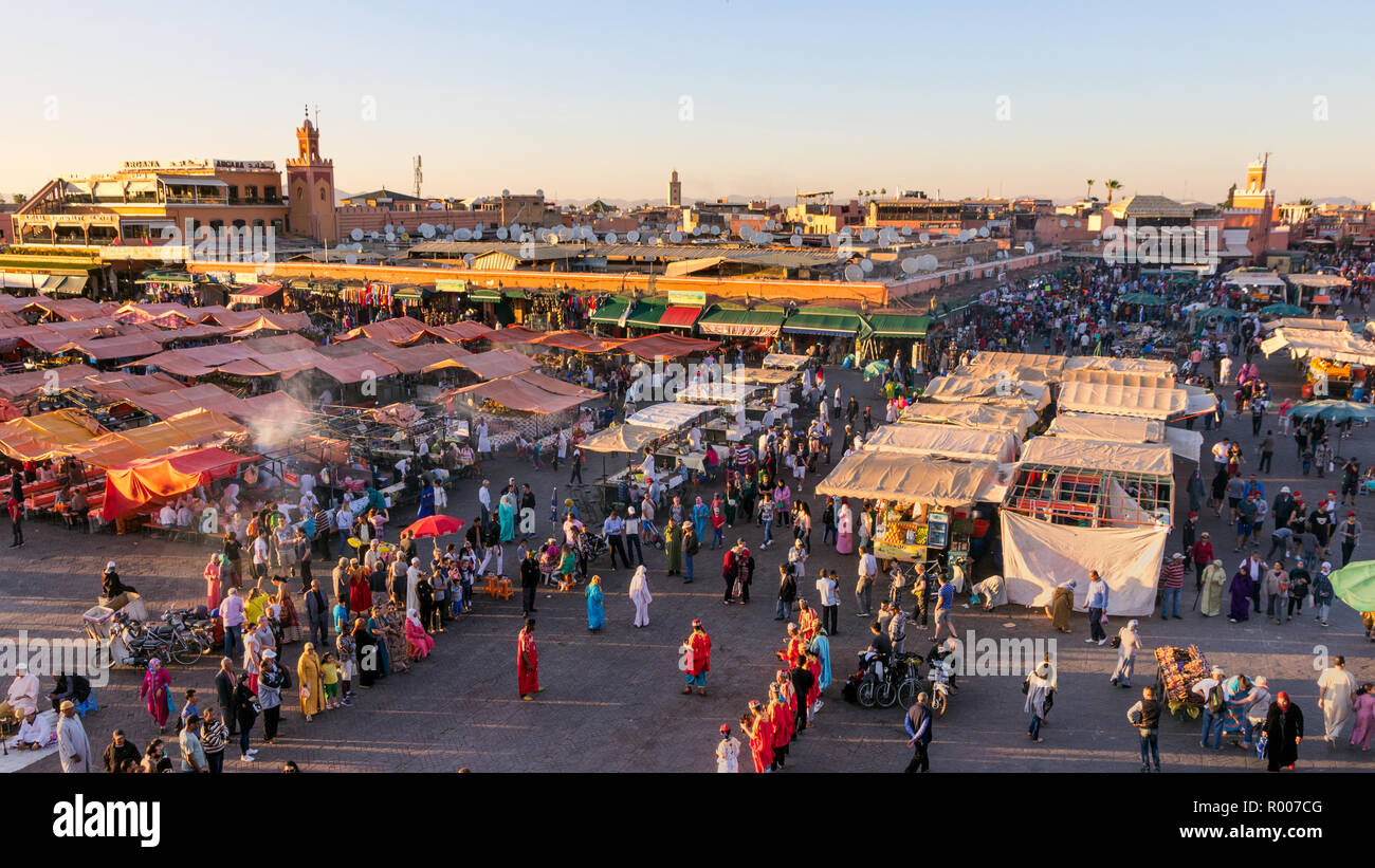 Marakech square hi-res stock photography and images - Alamy