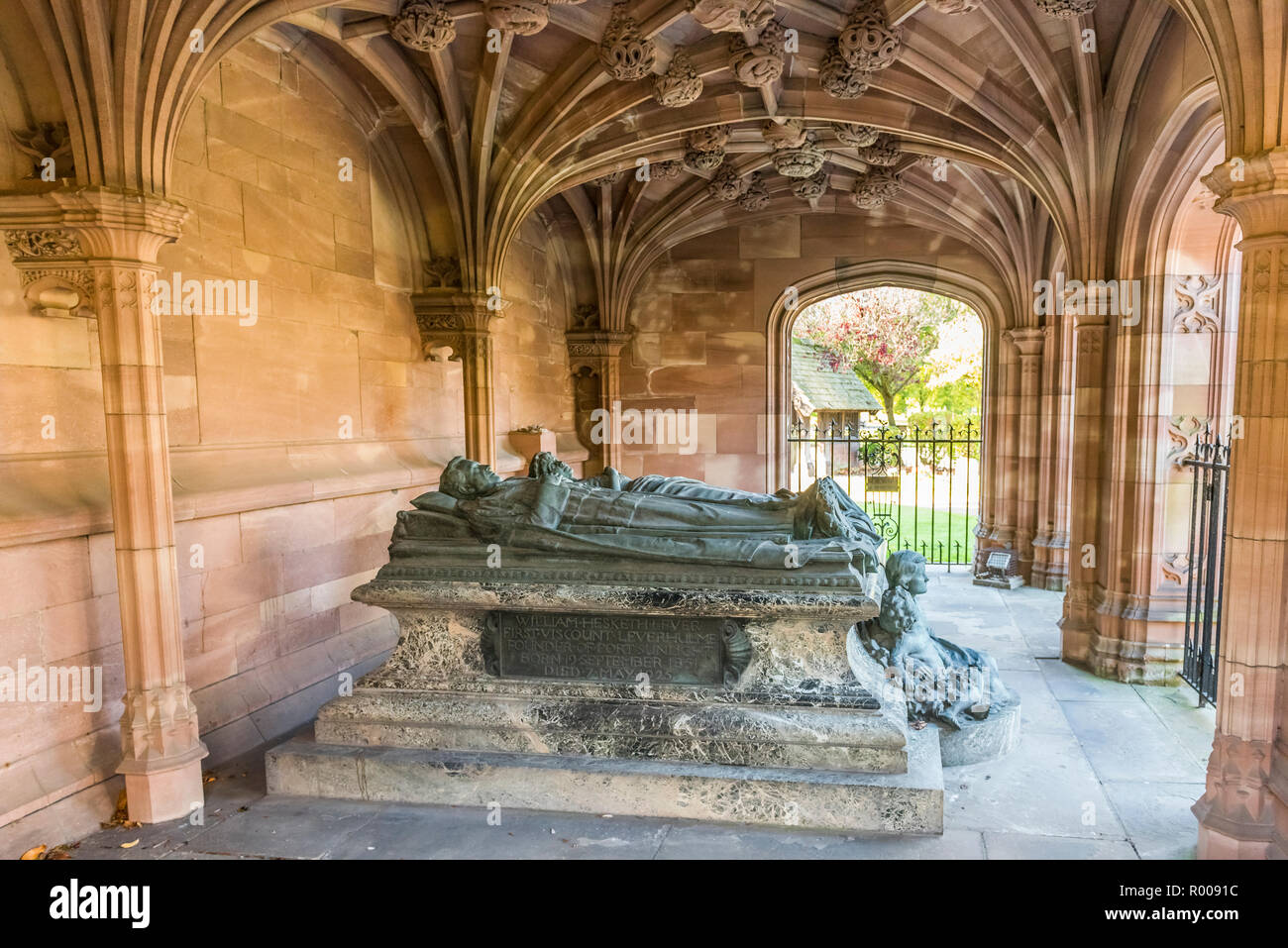 Port sunlight church hi-res stock photography and images - Alamy