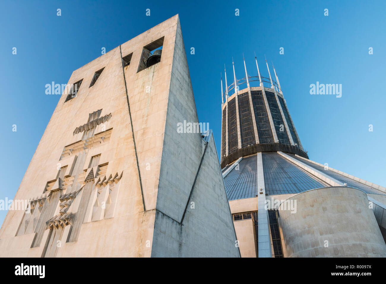 Liverpool Metropolitan Cathedral (Metropolitan Cathedral of Christ the ...