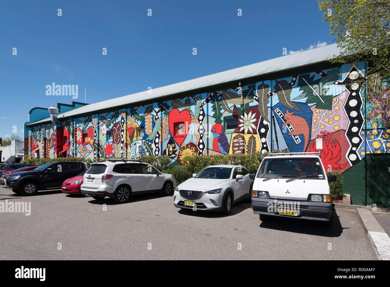 Outside mural by australian artist jenny kee hi-res stock photography ...