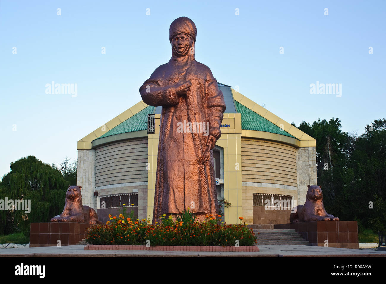 Statue of Kurmanjan Datka at the entrance of the Kurmanjan Datka museum ...