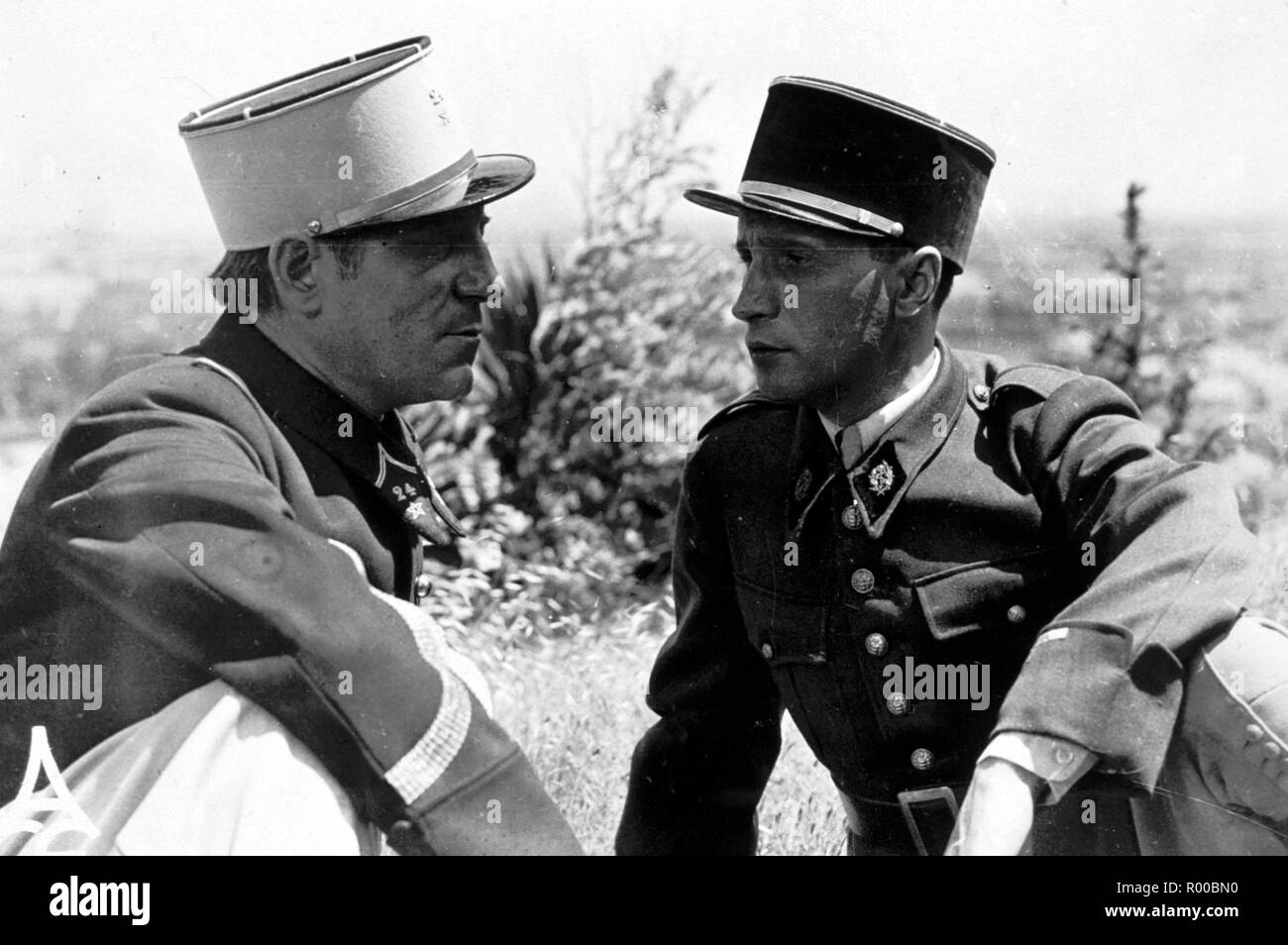 Gueule d'amour Year: 1937 - France Jean Gabin Rene Lefevre Director ...