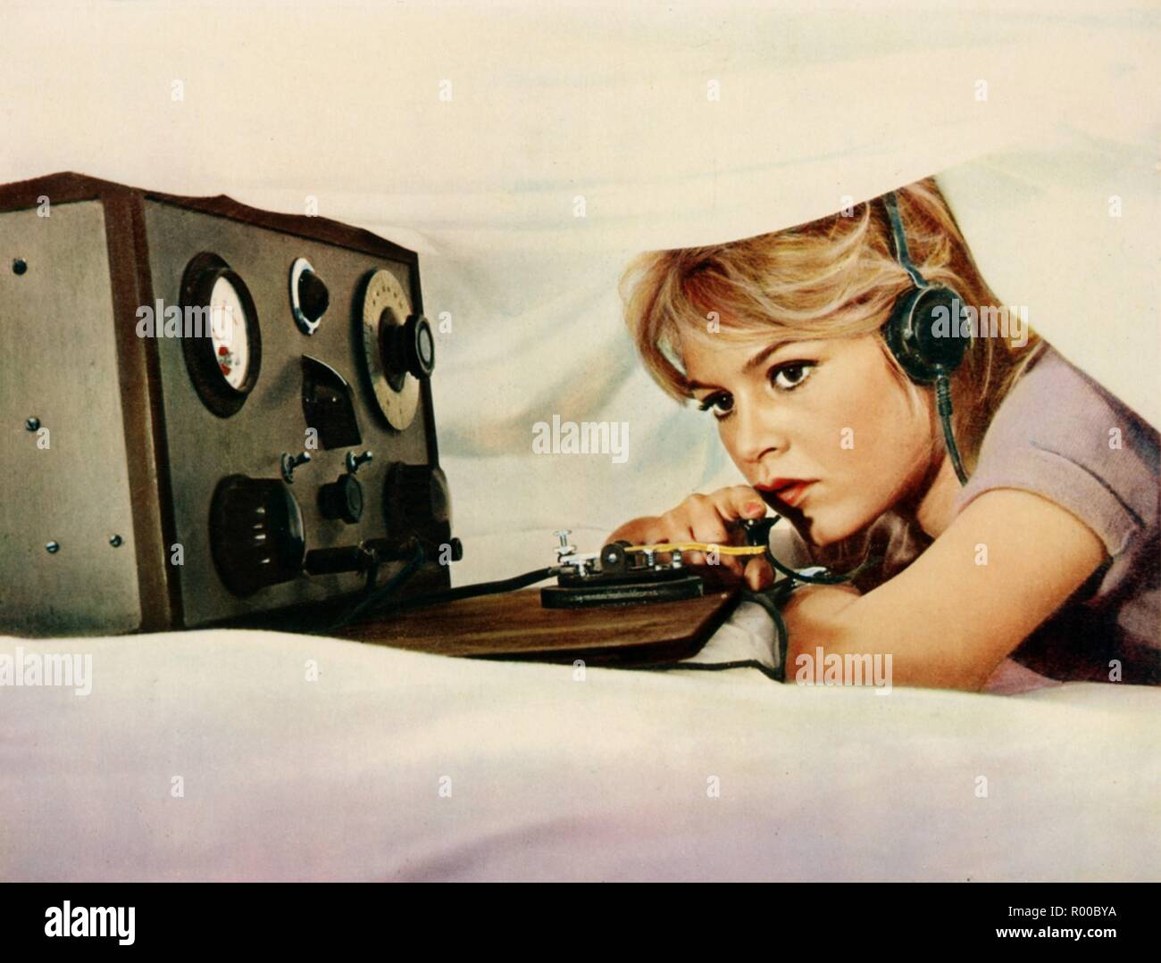 Babette s'en va-t-en guerre Babette goes to war Year: 1959 - France ...