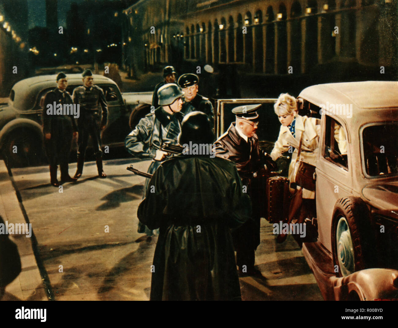 Babette s'en va-t-en guerre Babette goes to war Year: 1959 - France ...