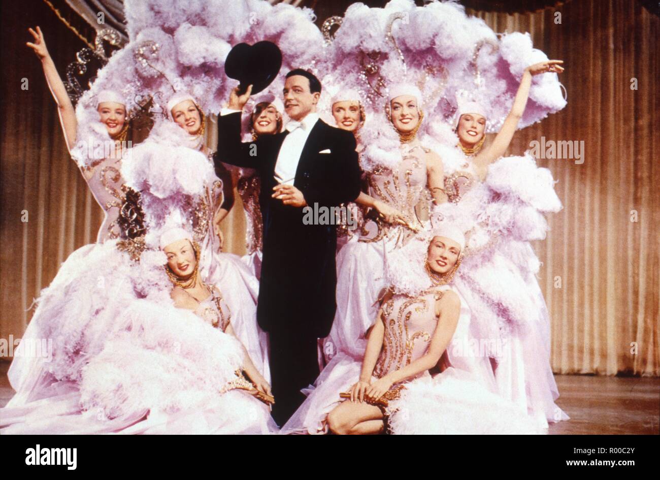 Singin' in the Rain Year : 1952 USA Director : Stanley Donen, Gene ...