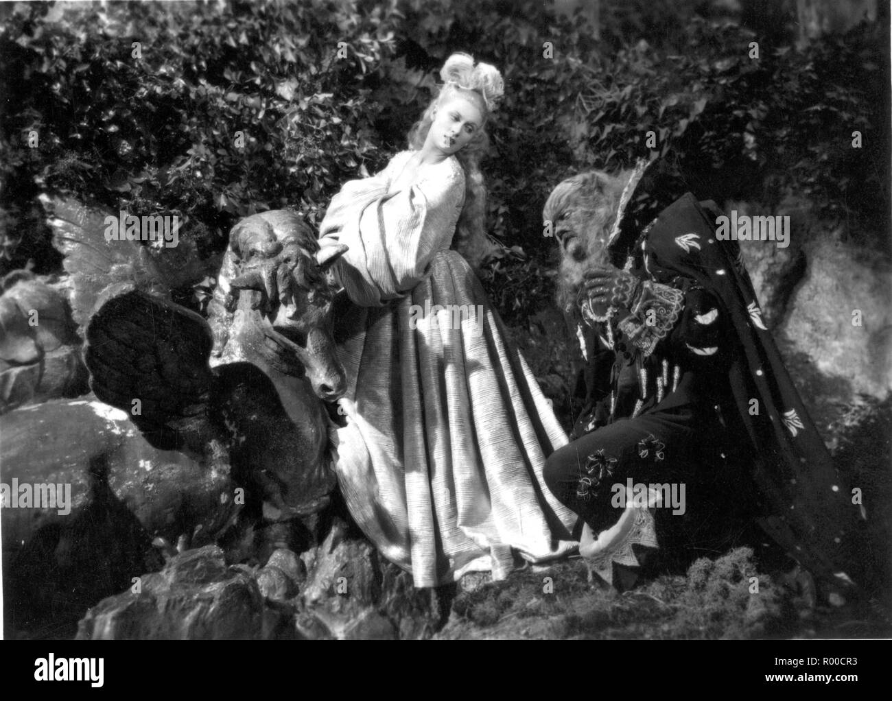 La Belle et la bete Beauty and the beast Year: 1946 France Director ...