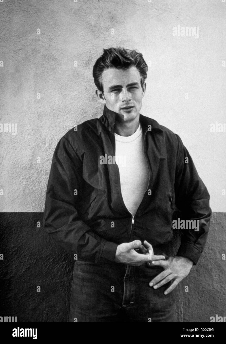 James dean white t shirt hi-res stock photography and images - Alamy