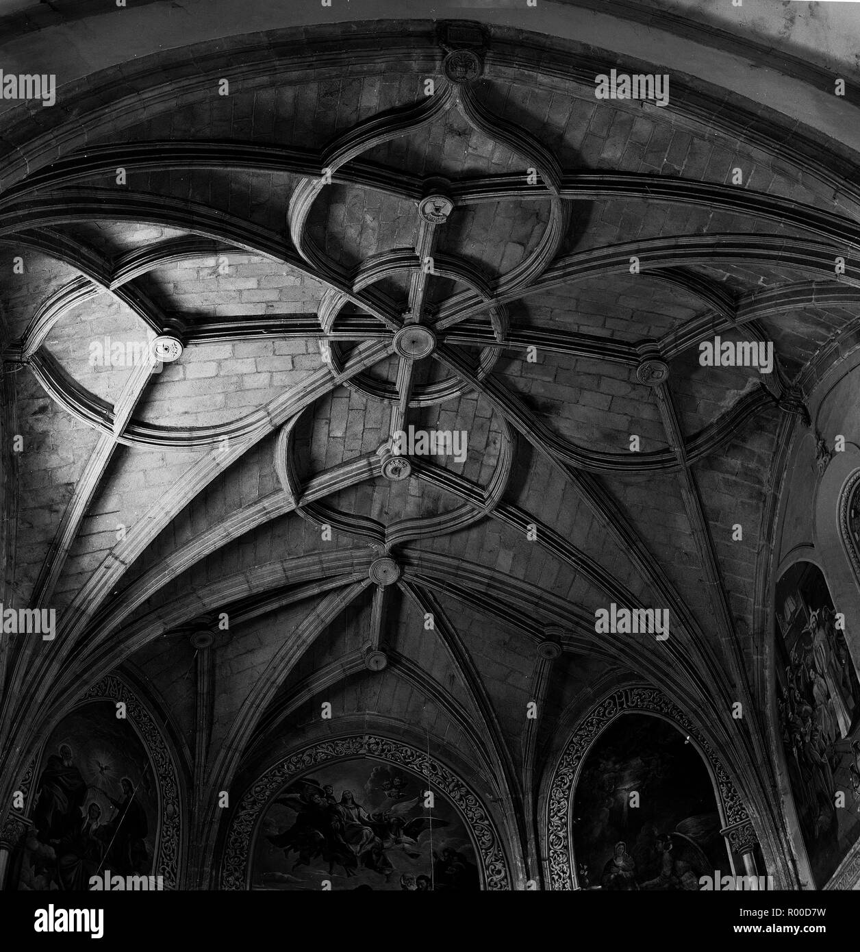 BOVEDA ESTRELLADA - INTERIOR DE LA IGLESIA DE LA ASUNCION - FOTOGRAFIA ...