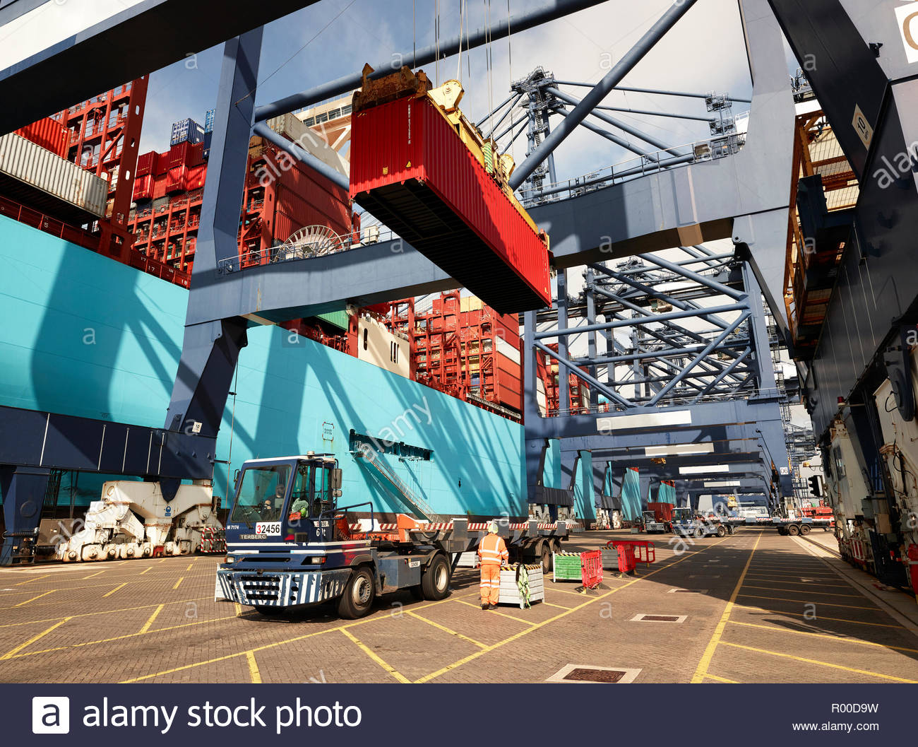 Grabber Truck High Resolution Stock Photography and Images - Alamy