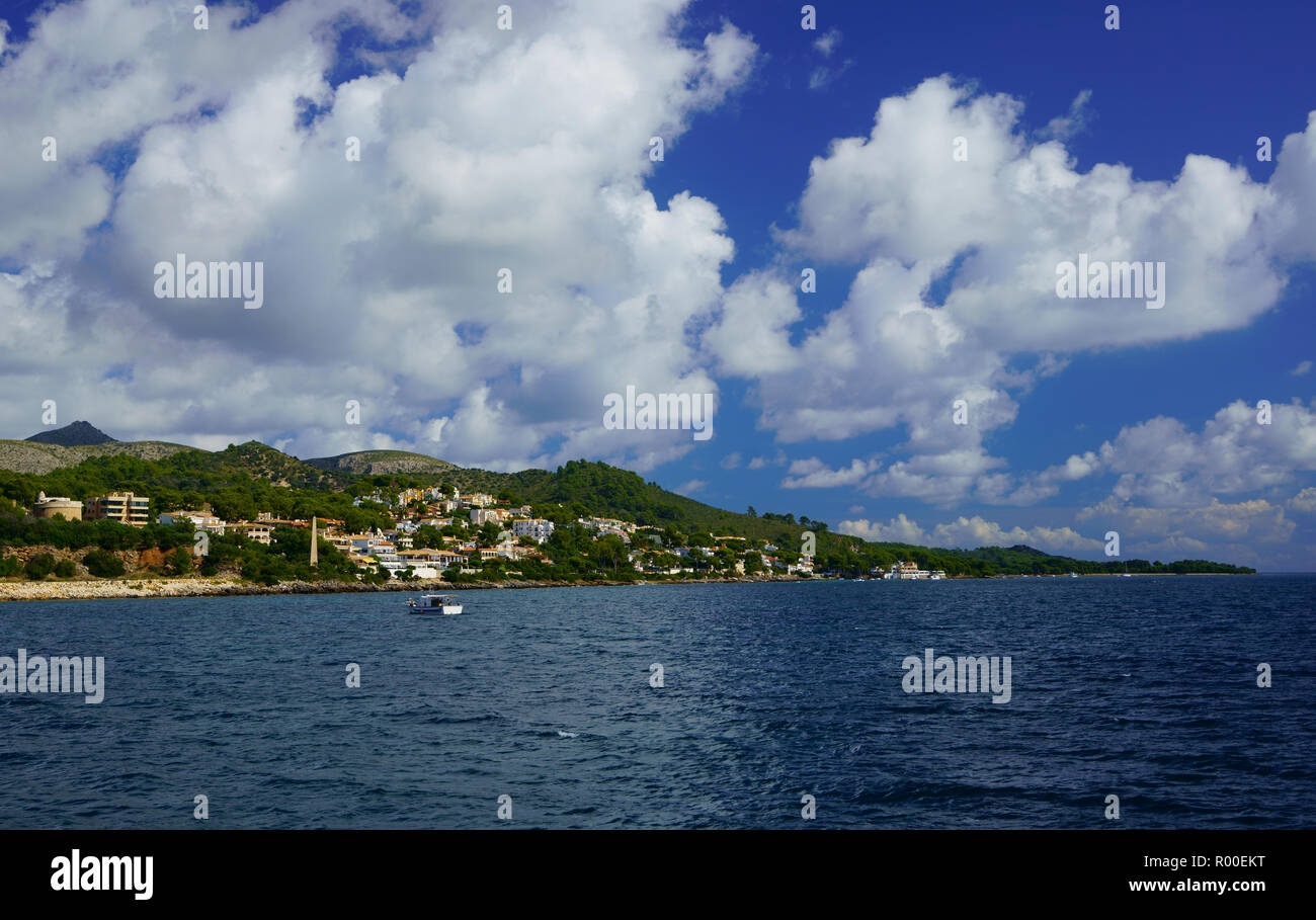 Cala monumental hi-res stock photography and images - Alamy