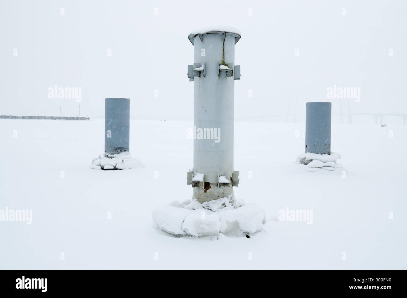 Iron poles hi-res stock photography and images - Alamy