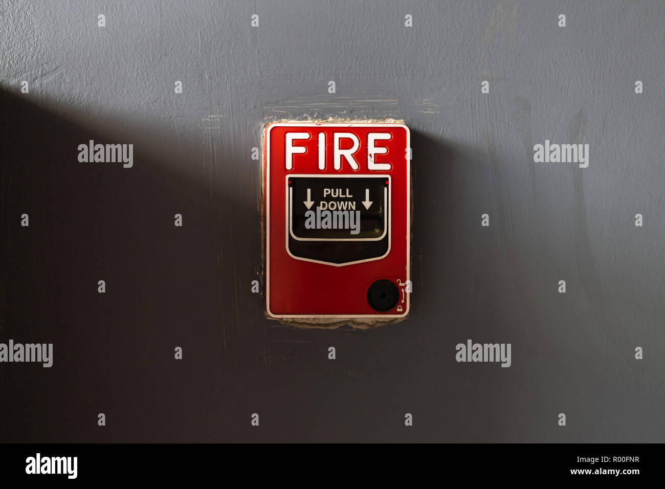 Fire alarm system hi-res stock photography and images - Alamy