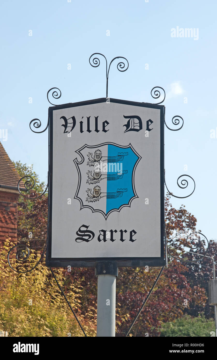 Sarre Village Sign Kent Stock Photo - Alamy