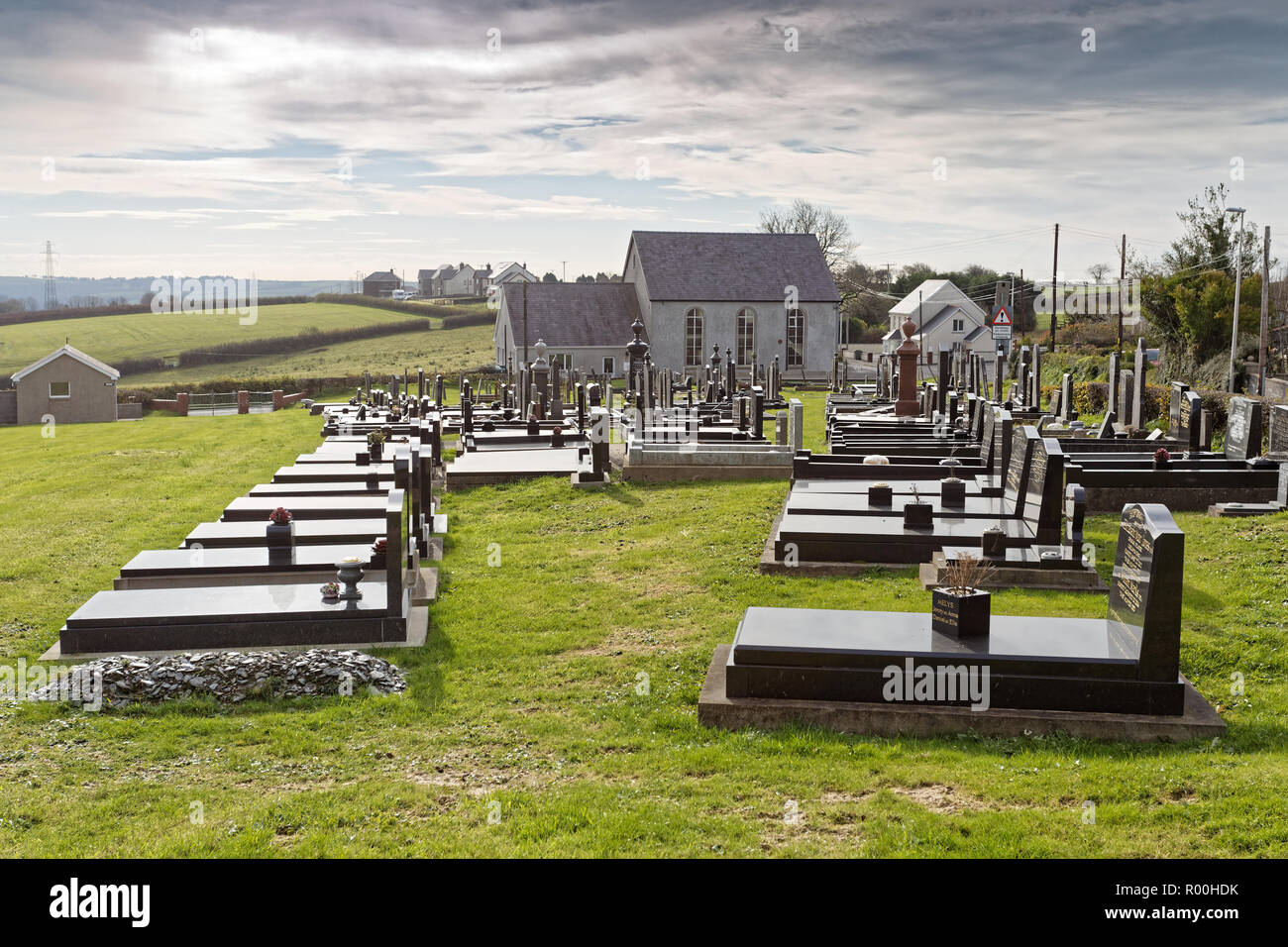 Welsh cemetery hi-res stock photography and images - Alamy