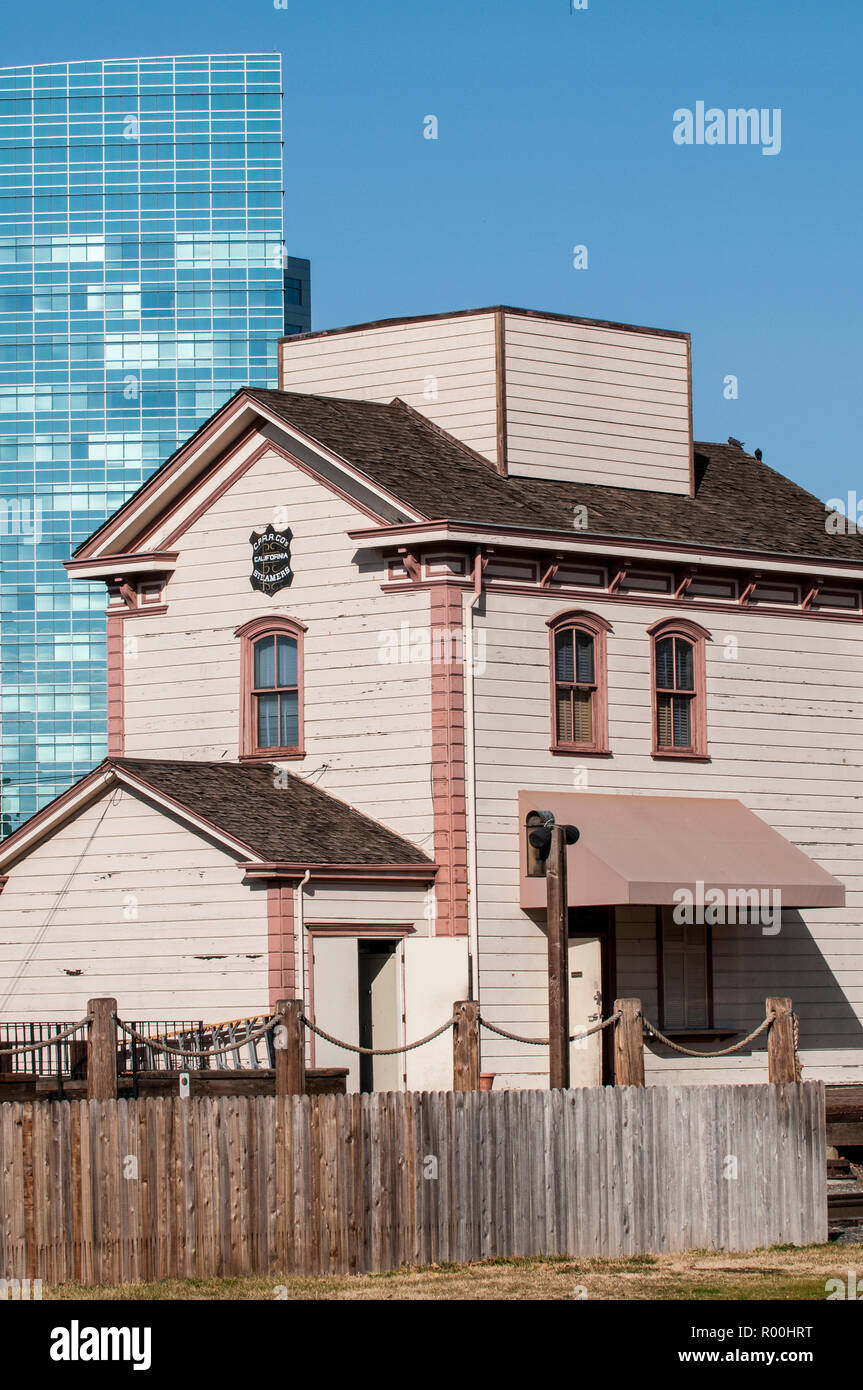 Old town meets new city, Old Sacramento State Historic Park, Old ...