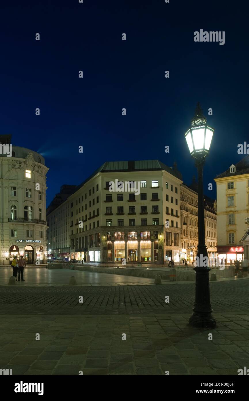 Wien, Michaelerplatz, Loos-Haus - Vienna, Michaelerplatz, House by ...