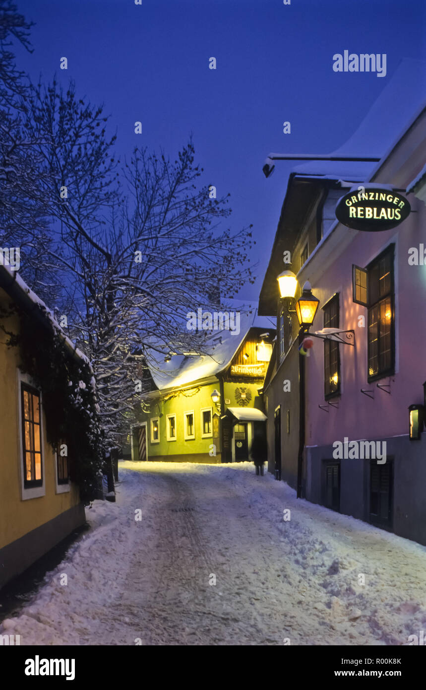 Wien, Heuriger in Grinzing - Vienna, Heuriger (traditional Wine Bar ...