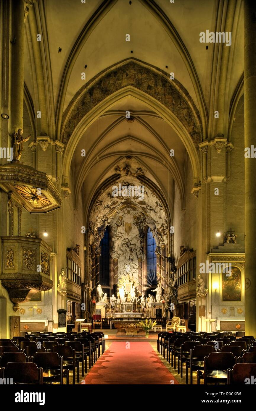 Michaelerkirche vienna hi-res stock photography and images - Alamy