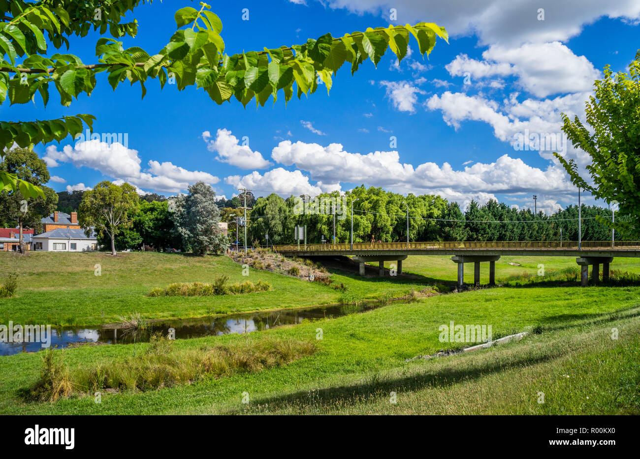 Oxley Highway Bridge crossing the Apsley River at the Northern ...