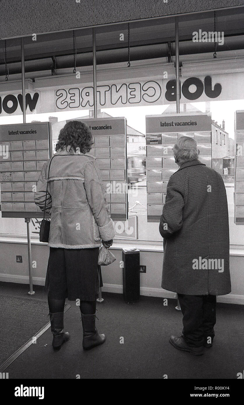 Job centre uk inside hi-res stock photography and images - Alamy