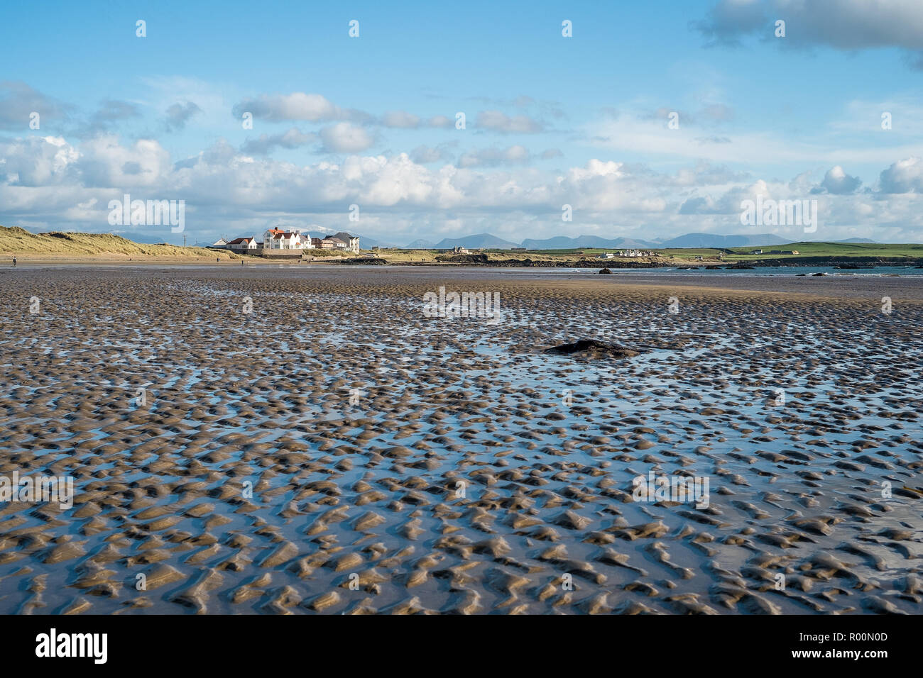Broad beach, Traeth Llydan, Rhosneigr, North Wales, UK Stock Photo - Alamy