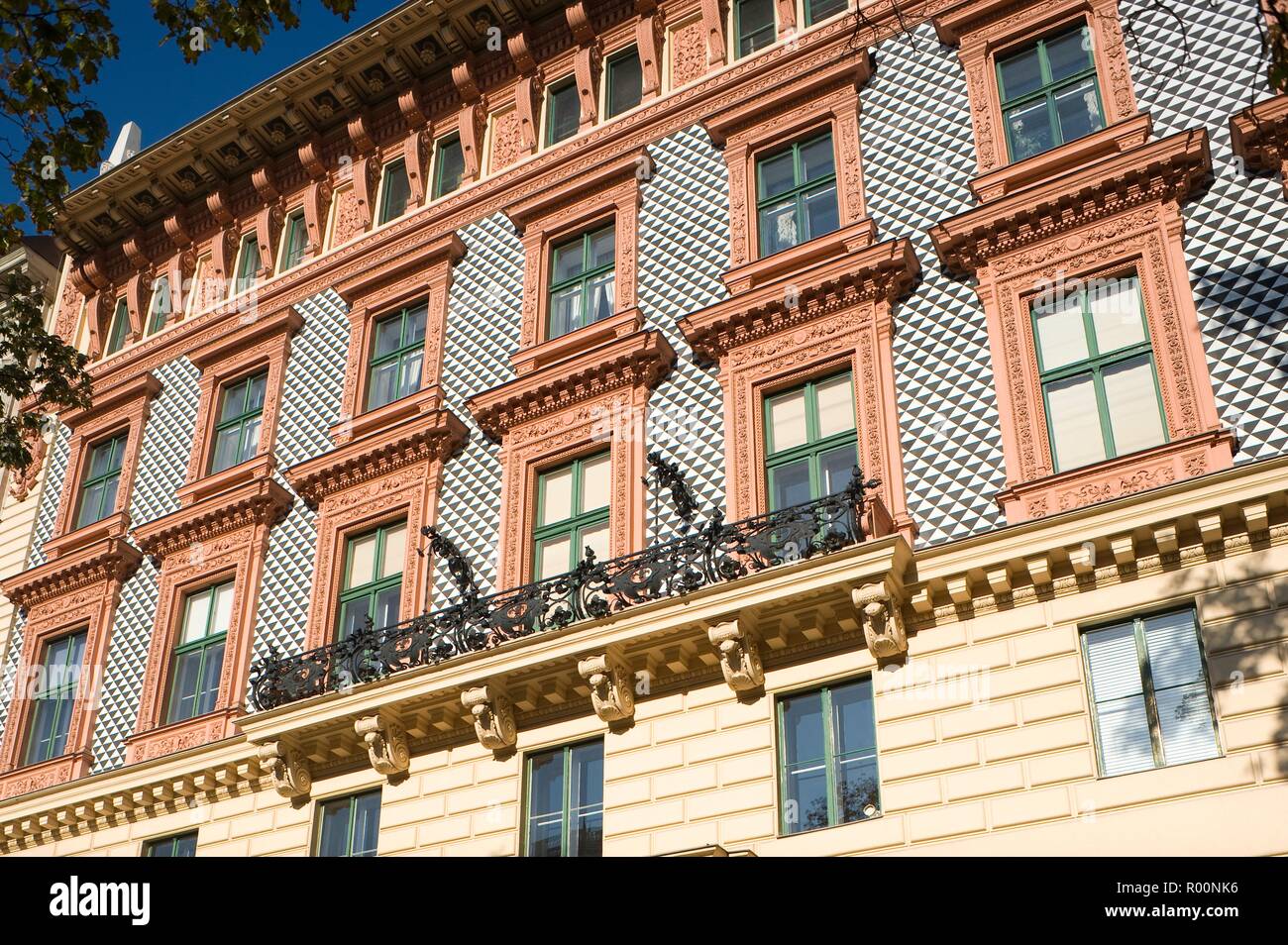Wien, Ringstraße, Mietshaus Schottenring 23 von Otto Wagner Stock Photo ...