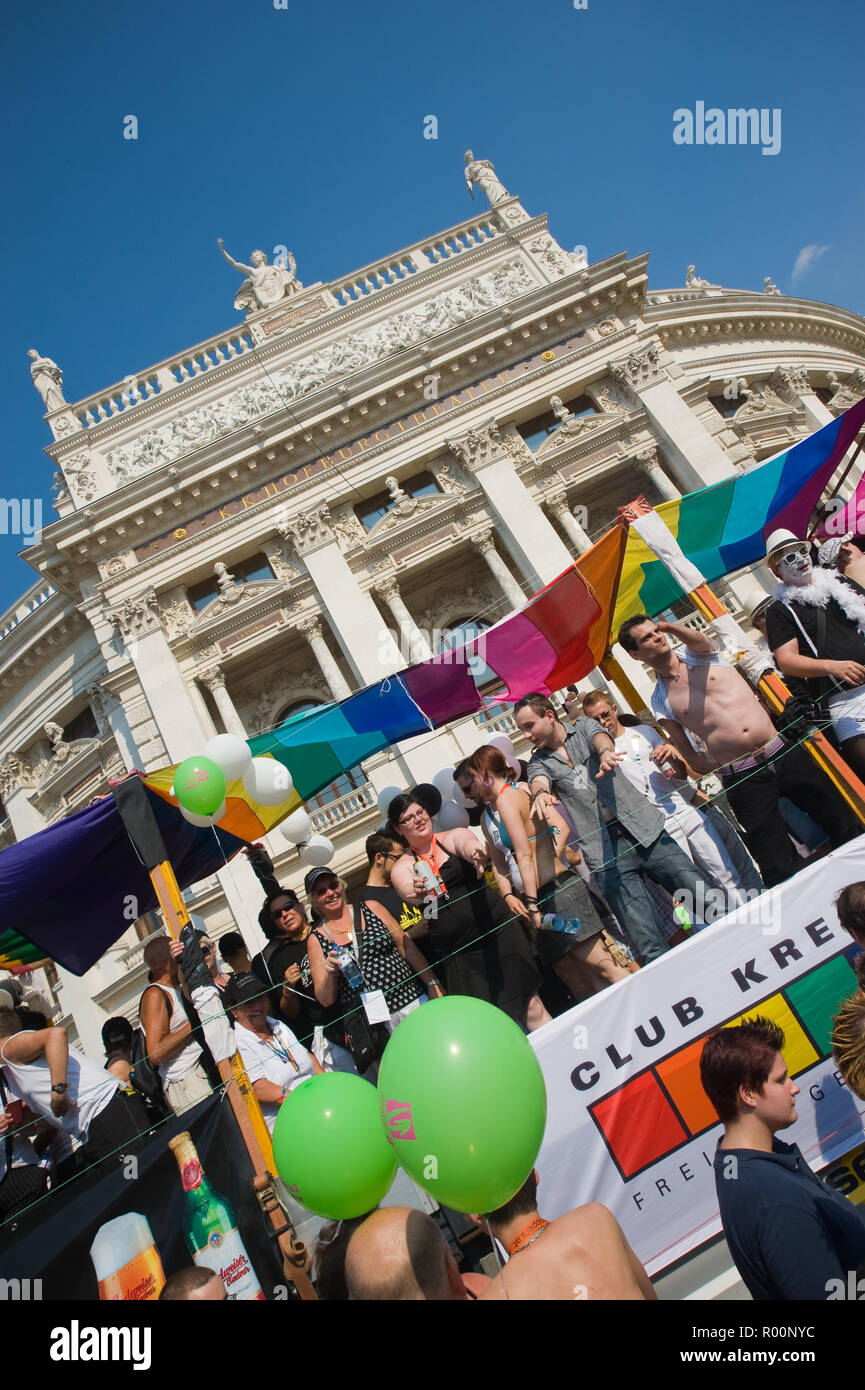 Wien, Regenbogenparade 2010 - Vienna, Rainbow Parade 2010 Stock Photo ...