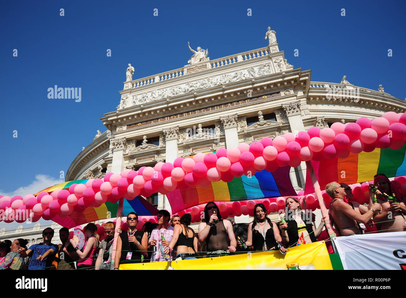 Wien, Regenbogenparade 2009 - Vienna, Rainbow Parade 2009 Stock Photo ...