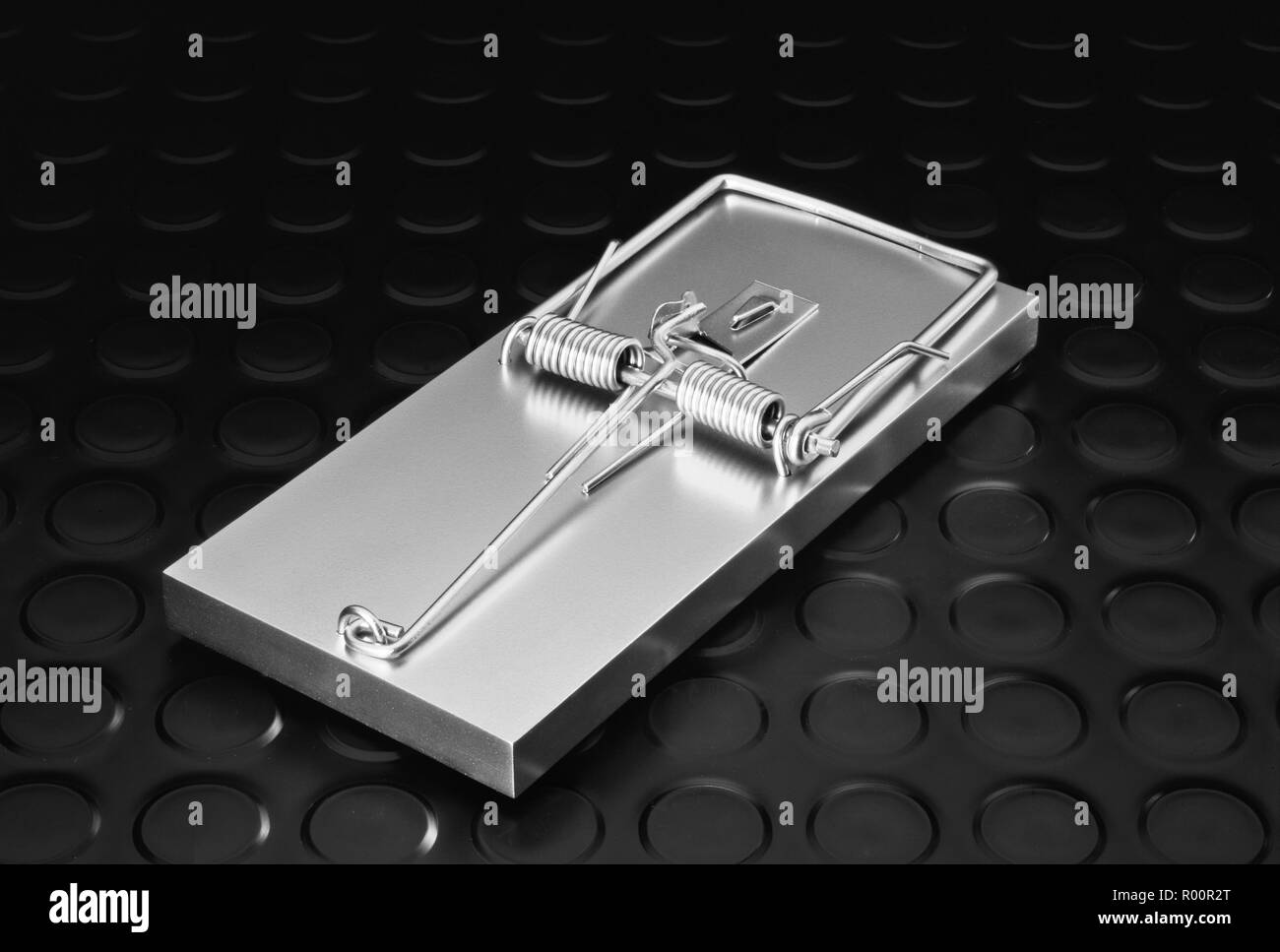 Basic rat trap hi-res stock photography and images - Alamy