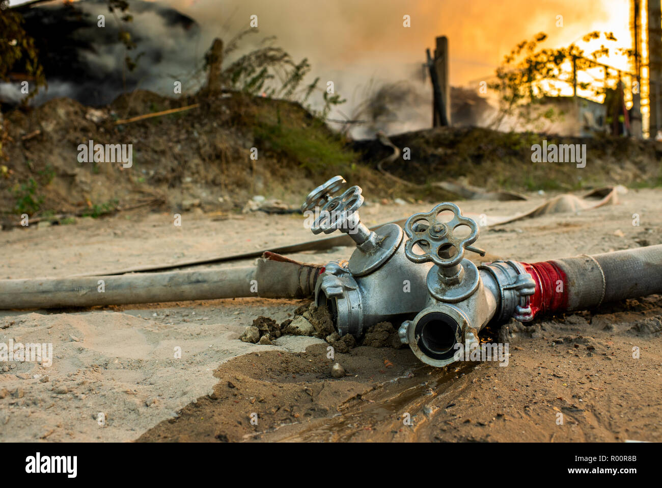 Fire hose flange hi-res stock photography and images - Alamy