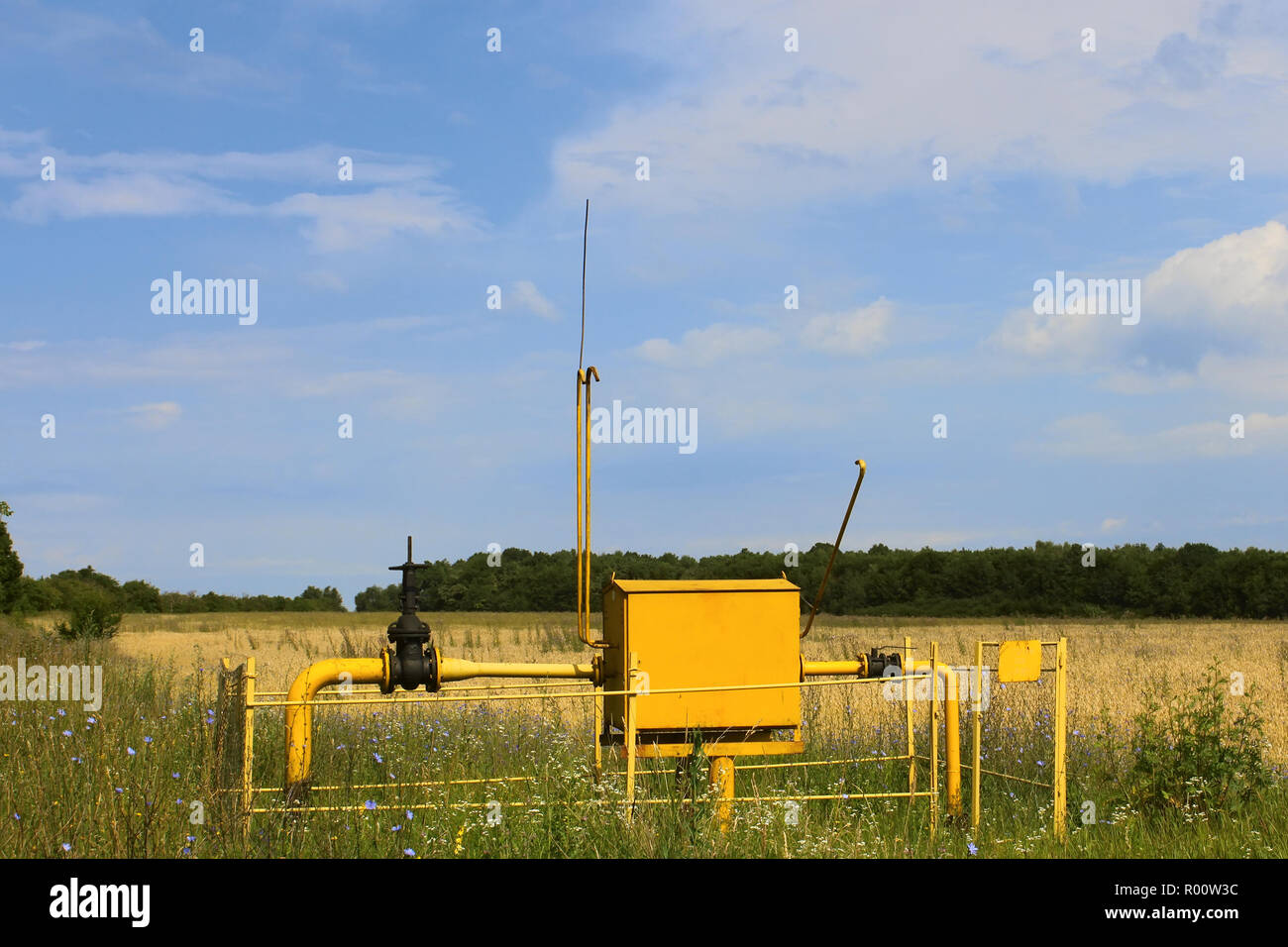 Natural gas field hi-res stock photography and images - Alamy