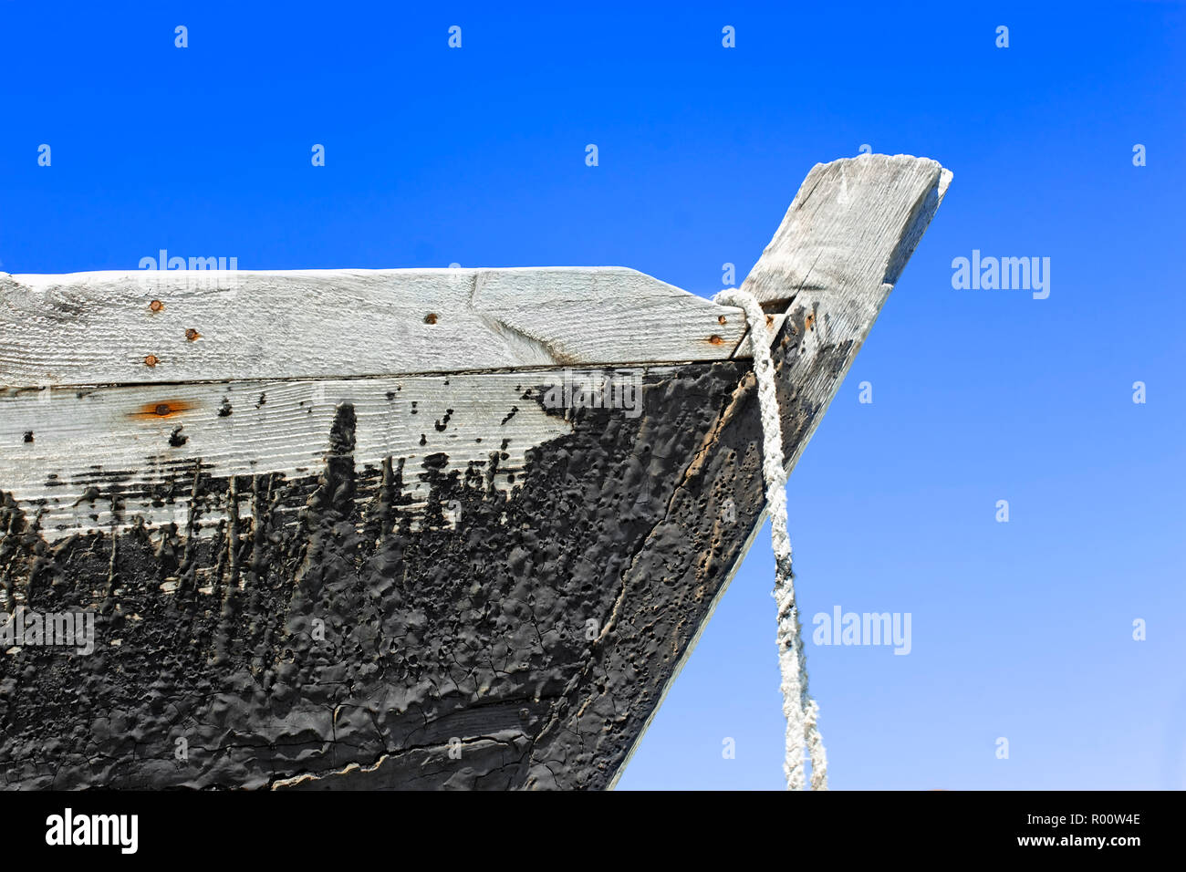 Wooden ship pitch hi-res stock photography and images - Alamy