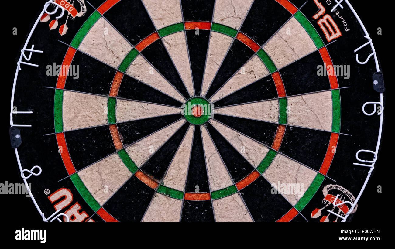 Dartboard Stock Photos & Dartboard Stock Images - Alamy