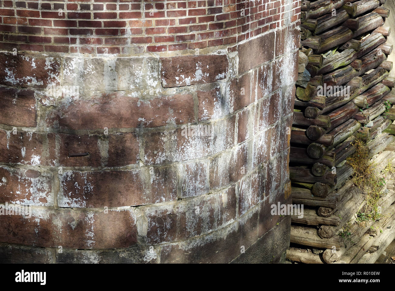 detail of canal lock wall made of brick, stone and log Stock Photo - Alamy