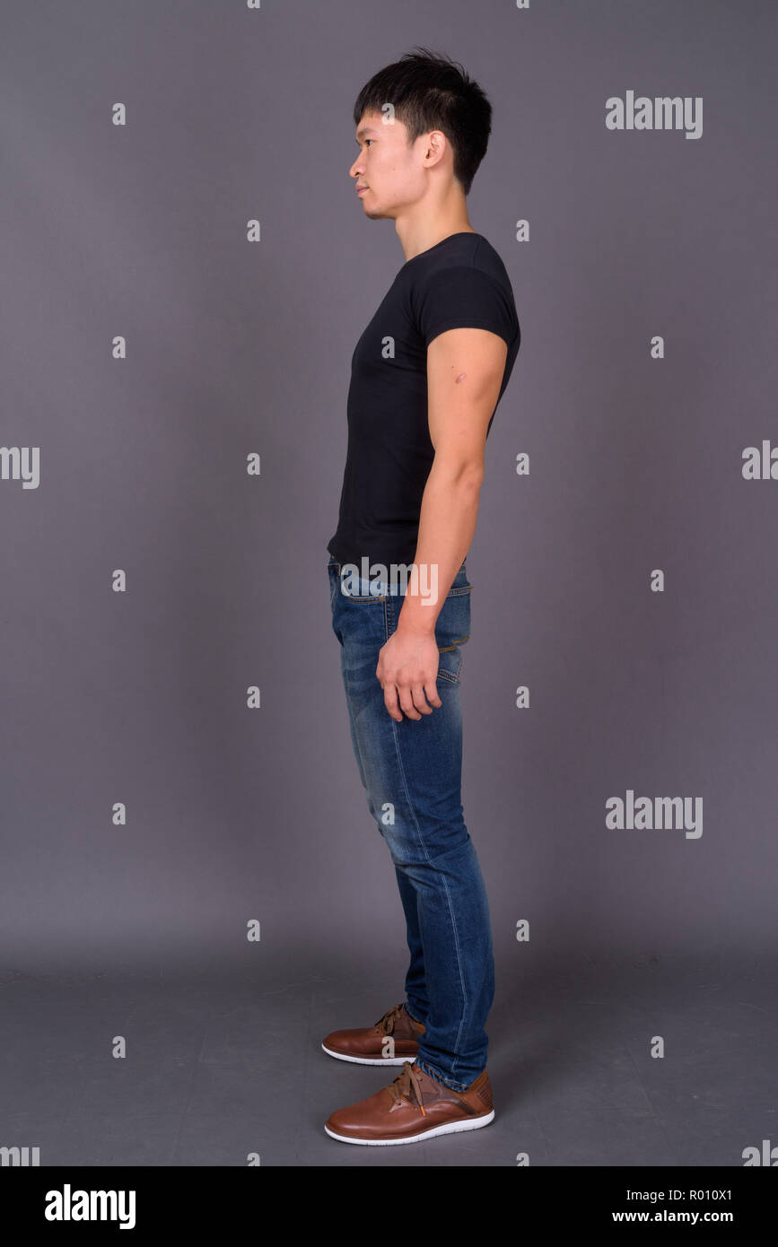 Chinese man profile hi-res stock photography and images - Alamy