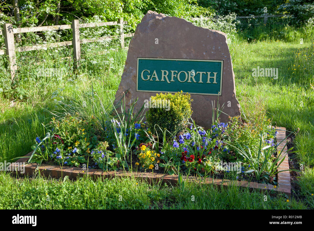 Boundary sign hi-res stock photography and images - Alamy