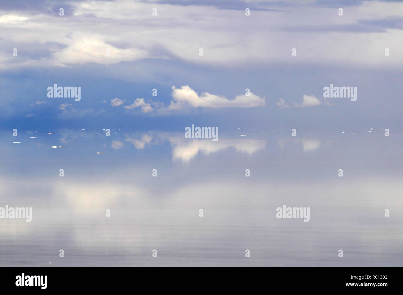Amazing salar de uyuni mirror hi-res stock photography and images - Alamy