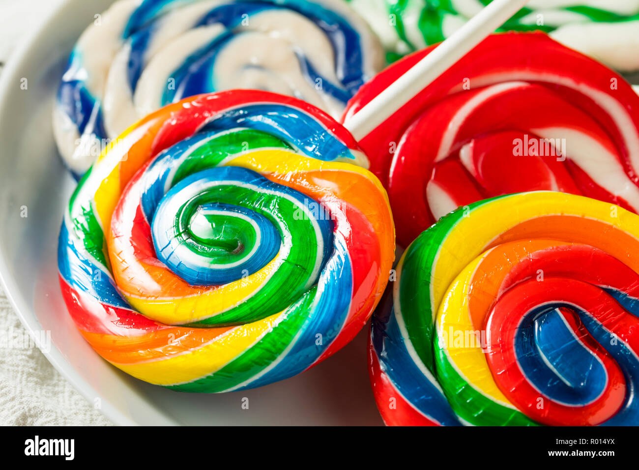 Round lollipops hi-res stock photography and images - Alamy