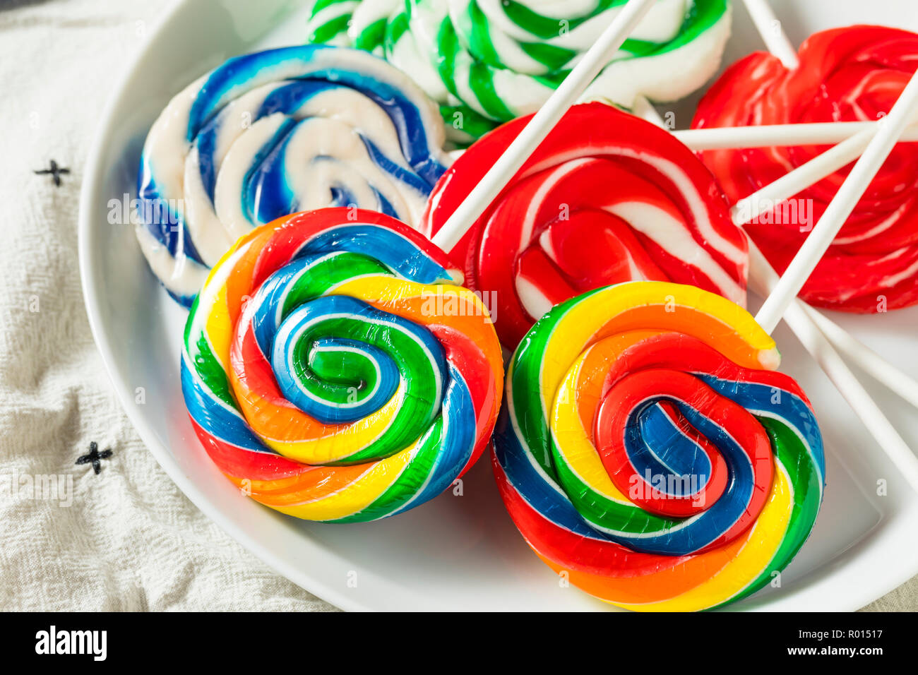 Spiral lollipops hi-res stock photography and images - Alamy Spiral lollipops hi-res stock photography and images - Alamy